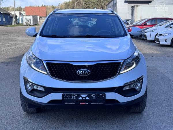 White Kia Sportage 2014 in Vilnius, with an engine capacity of 1.70 L and mileage of 177 thousand km for 9650 €, photo 7 on AUTOMOTO.COM.LV