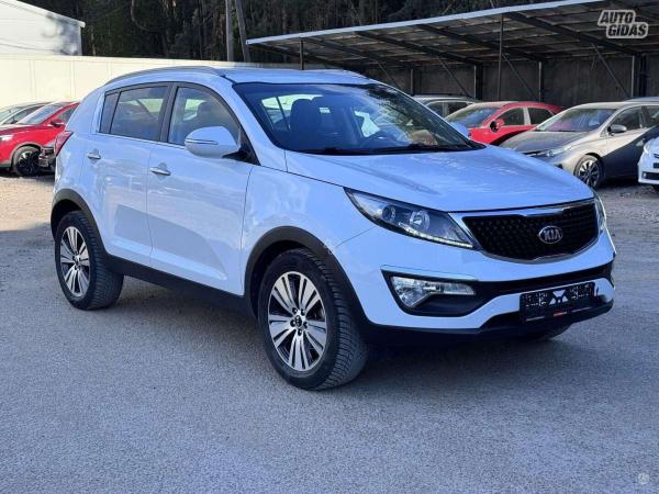 Белый Киа Sportage 2014 в Вильнюс, объемом двигателя 1.70 л и пробегом 177 тыс. км за 9650 €, фото 1 на AUTOMOTO.COM.LV