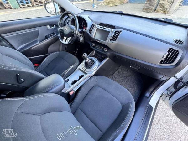Белый Киа Sportage 2014 в Вильнюс, объемом двигателя 1.70 л и пробегом 177 тыс. км за 9650 €, фото 10 на AUTOMOTO.COM.LV