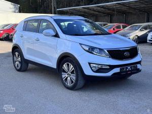 White Kia Sportage 2014 in Vilnius, with an engine capacity of 1.70 L and mileage of 177 thousand km for 9650 €, photo  on AUTOMOTO.COM.LV