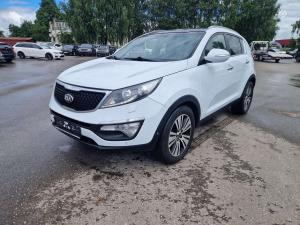 White Kia Sportage 2014 in Ukmerge, with an engine capacity of 1.69 L and mileage of 230 thousand km for 6250 €, photo  on AUTOMOTO.COM.LV