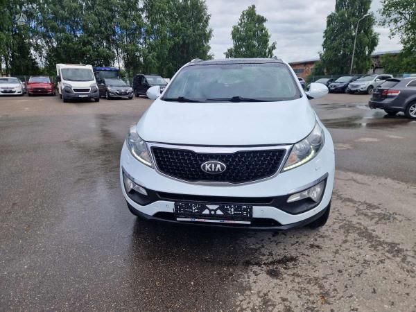 Белый Киа Sportage 2014 в Укмерге, объемом двигателя 1.69 л и пробегом 230 тыс. км за 6250 €, фото 2 на AUTOMOTO.COM.LV