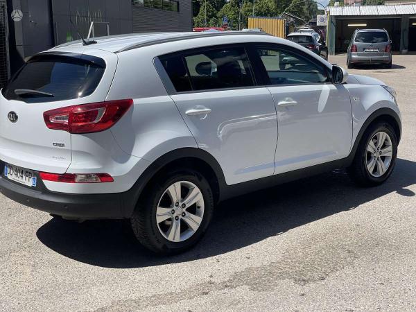 Белый Киа Sportage 2014 в Вильнюс, объемом двигателя 1.69 л и пробегом 170 тыс. км за 6300 €, фото 4 на AUTOMOTO.COM.LV