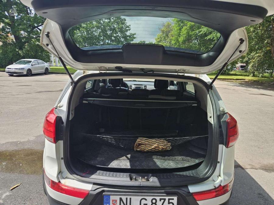Balts Kia Sportage 2014 Viļņa, ar dzinēja tilpumu 2.00 L un nobraukumu 174 tūkst. km par 8950 €, foto 4 vietnē AUTOMOTO.COM.LV
