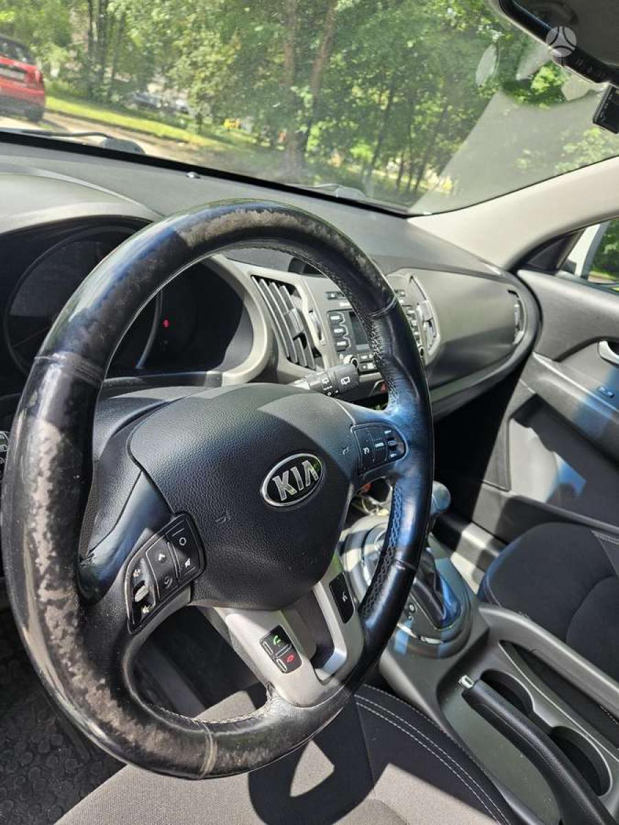 Balts Kia Sportage 2014 Viļņa, ar dzinēja tilpumu 2.00 L un nobraukumu 174 tūkst. km par 8950 €, foto 8 vietnē AUTOMOTO.COM.LV