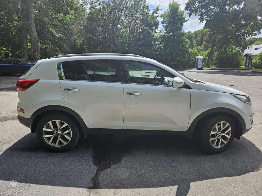 Balts Kia Sportage 2014 Viļņa, ar dzinēja tilpumu 2.00 L un nobraukumu 174 tūkst. km par 8950 €, foto 16 vietnē AUTOMOTO.COM.LV
