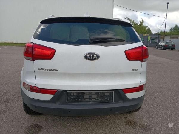 Balts Kia Sportage 2014 Utena, ar dzinēja tilpumu 2.00 L un nobraukumu 259 tūkst. km par 6990 €, foto 2 vietnē AUTOMOTO.COM.LV