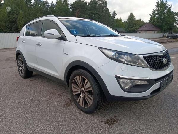 Balts Kia Sportage 2014 Utena, ar dzinēja tilpumu 2.00 L un nobraukumu 259 tūkst. km par 6990 €, foto 5 vietnē AUTOMOTO.COM.LV