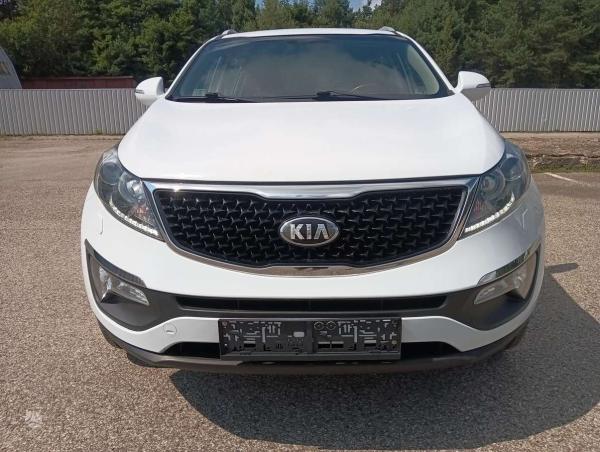 Balts Kia Sportage 2014 Utena, ar dzinēja tilpumu 2.00 L un nobraukumu 245 tūkst. km par 6990 €, foto 4 vietnē AUTOMOTO.COM.LV