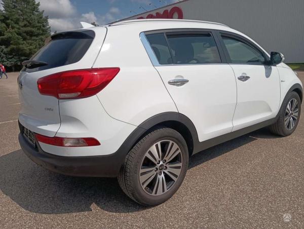 Balts Kia Sportage 2014 Utena, ar dzinēja tilpumu 2.00 L un nobraukumu 245 tūkst. km par 6990 €, foto 7 vietnē AUTOMOTO.COM.LV