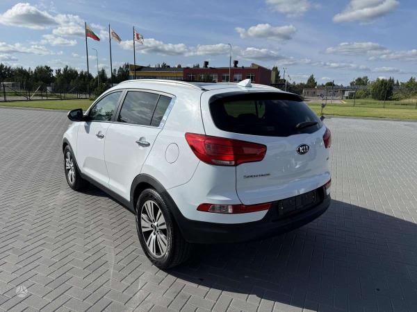 Balts Kia Sportage 2014 Telšiai, ar dzinēja tilpumu 1.69 L un nobraukumu 232 tūkst. km par 8300 €, foto 4 vietnē AUTOMOTO.COM.LV