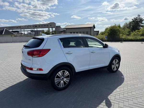 Balts Kia Sportage 2014 Telšiai, ar dzinēja tilpumu 1.69 L un nobraukumu 232 tūkst. km par 8300 €, foto 7 vietnē AUTOMOTO.COM.LV