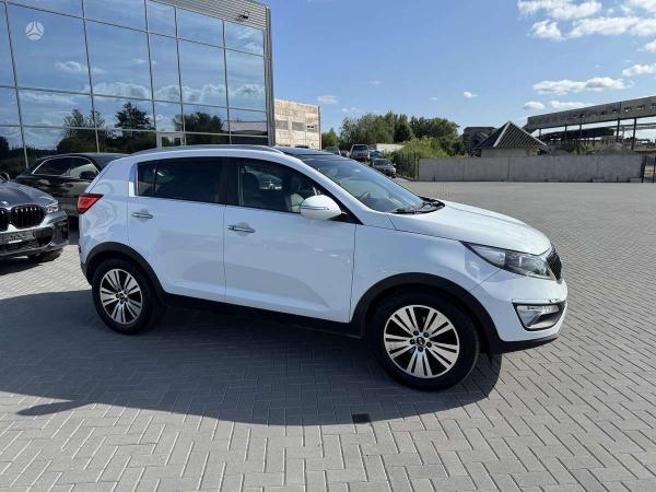 Balts Kia Sportage 2014 Telšiai, ar dzinēja tilpumu 1.69 L un nobraukumu 232 tūkst. km par 8300 €, foto 8 vietnē AUTOMOTO.COM.LV
