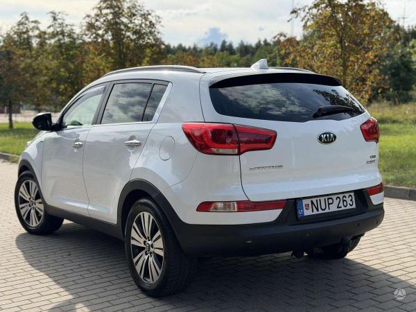 Киа Sportage 2014 в Вильнюс на AUTOMOTO.COM.LV Белый Киа Sportage 2014 в Вильнюс, объемом двигателя 2.00 л и пробегом 197 тыс. км за 7750 €, фото 6 на AUTOMOTO.COM.LV
