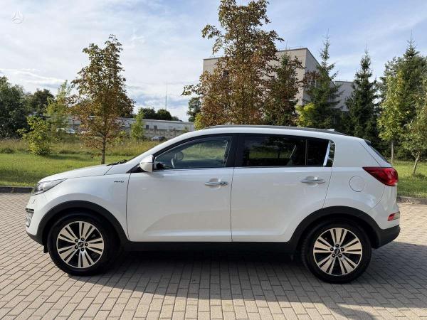 Киа Sportage 2014 в Вильнюс на AUTOMOTO.COM.LV Белый Киа Sportage 2014 в Вильнюс, объемом двигателя 2.00 л и пробегом 197 тыс. км за 7750 €, фото 9 на AUTOMOTO.COM.LV