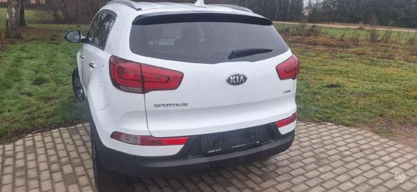 Balts Kia Sportage 2015 Tauragė, ar dzinēja tilpumu 1.69 L un nobraukumu 161 tūkst. km par 6950 €, foto 7 vietnē AUTOMOTO.COM.LV