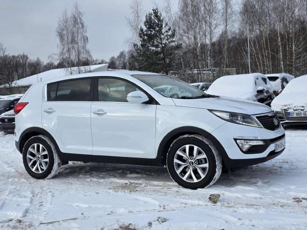 Balts Kia Sportage 2015 Tauragė, ar dzinēja tilpumu 1.69 L un nobraukumu 287 tūkst. km par 6500 €, foto 3 vietnē AUTOMOTO.COM.LV