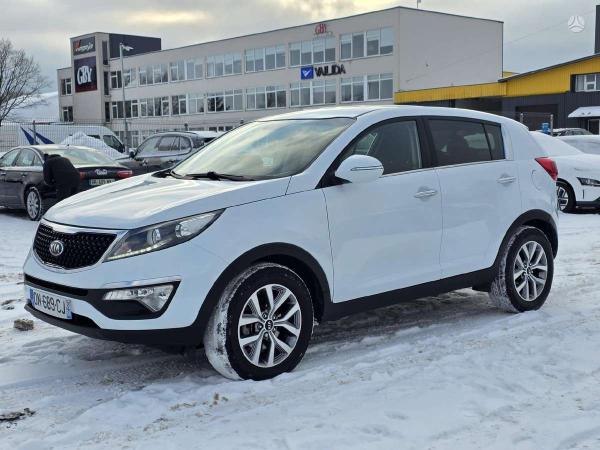 Balts Kia Sportage 2015 Tauragė, ar dzinēja tilpumu 1.69 L un nobraukumu 287 tūkst. km par 6500 €, foto 4 vietnē AUTOMOTO.COM.LV