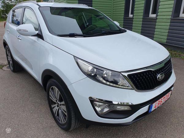 Белый Киа Sportage 2015 в Шяуляй, объемом двигателя 1.69 л и пробегом 298 тыс. км за 6200 €, фото 2 на AUTOMOTO.COM.LV