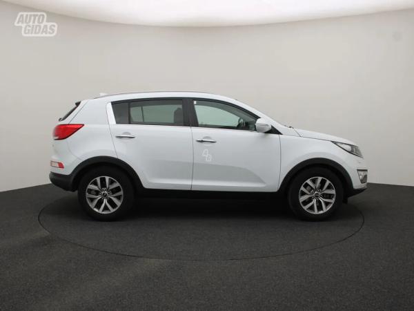 Balts Kia Sportage 2015 Viļņa, ar dzinēja tilpumu 1.60 L un nobraukumu 127 tūkst. km par 10999 €, foto 9 vietnē AUTOMOTO.COM.LV