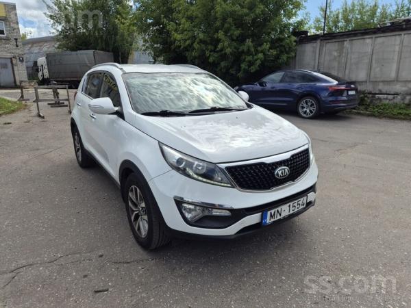 Белый Киа Sportage 2015 в Рига, объемом двигателя 1.70 л и пробегом 277 тыс. км за 7490 €, фото 2 на AUTOMOTO.COM.LV