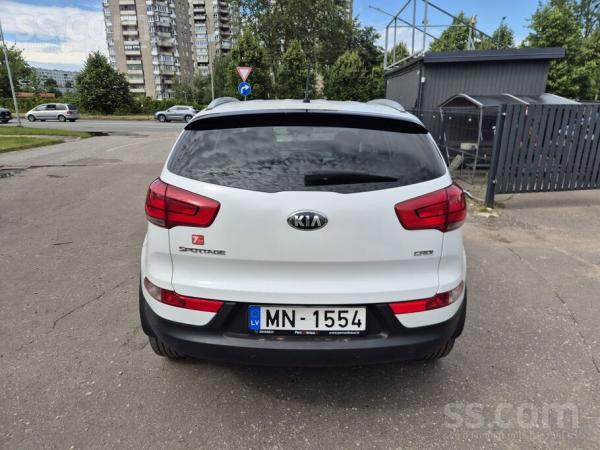 Белый Киа Sportage 2015 в Рига, объемом двигателя 1.70 л и пробегом 277 тыс. км за 7490 €, фото 7 на AUTOMOTO.COM.LV