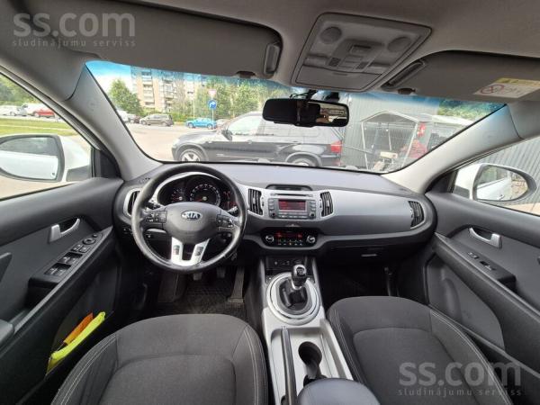 Белый Киа Sportage 2015 в Рига, объемом двигателя 1.70 л и пробегом 277 тыс. км за 7490 €, фото 9 на AUTOMOTO.COM.LV