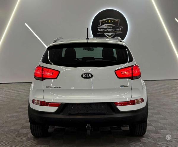 Balts Kia Sportage 2015 Marijampole, ar dzinēja tilpumu 1.59 L un nobraukumu 170 tūkst. km par 8750 €, foto 8 vietnē AUTOMOTO.COM.LV
