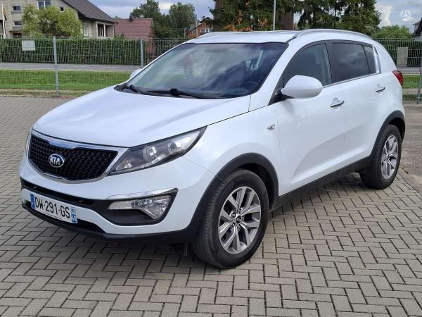 Balts Kia Sportage 2015 Tauragė, ar dzinēja tilpumu 1.69 L un nobraukumu 177 tūkst. km par 7400 €, foto 1 vietnē AUTOMOTO.COM.LV