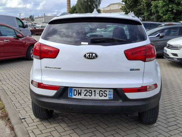 Balts Kia Sportage 2015 Tauragė, ar dzinēja tilpumu 1.69 L un nobraukumu 177 tūkst. km par 7400 €, foto 5 vietnē AUTOMOTO.COM.LV