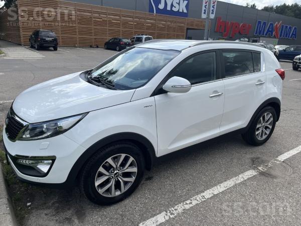 Balts Kia Sportage 2015 Rīga, ar dzinēja tilpumu 2.00 L un nobraukumu 125 tūkst. km par 9100 €, foto 2 vietnē AUTOMOTO.COM.LV