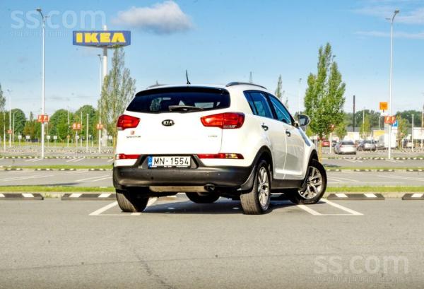 Balts Kia Sportage 2015 Rīga, ar dzinēja tilpumu 1.70 L un nobraukumu 277 tūkst. km par 7490 €, foto 6 vietnē AUTOMOTO.COM.LV