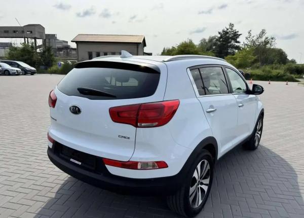 Белый Киа Sportage 2015 в Тельшяй, объемом двигателя 2.00 л и пробегом 94 тыс. км за 9290 €, фото 8 на AUTOMOTO.COM.LV