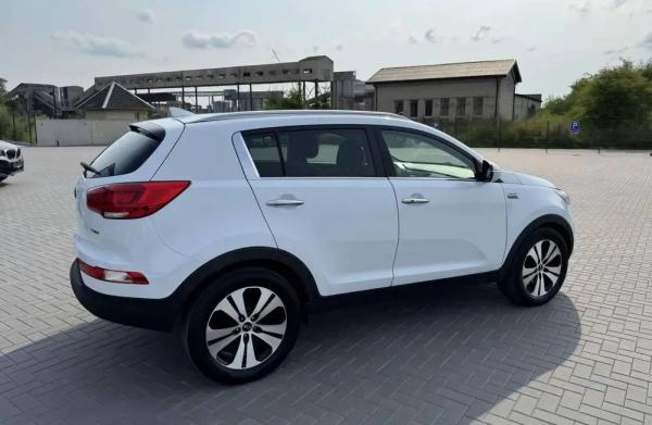 Белый Киа Sportage 2015 в Тельшяй, объемом двигателя 2.00 л и пробегом 94 тыс. км за 9290 €, фото 9 на AUTOMOTO.COM.LV