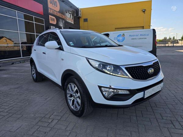 Balts Kia Sportage 2015 Tauragė, ar dzinēja tilpumu 1.69 L un nobraukumu 138 tūkst. km par 7999 €, foto 2 vietnē AUTOMOTO.COM.LV