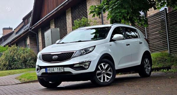 Balts Kia Sportage 2015 Viļņa, ar dzinēja tilpumu 2.00 L un nobraukumu 120 tūkst. km par 11900 €, foto 2 vietnē AUTOMOTO.COM.LV
