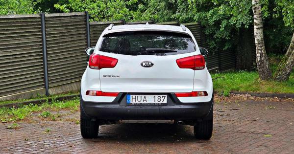 Balts Kia Sportage 2015 Viļņa, ar dzinēja tilpumu 2.00 L un nobraukumu 120 tūkst. km par 11900 €, foto 8 vietnē AUTOMOTO.COM.LV