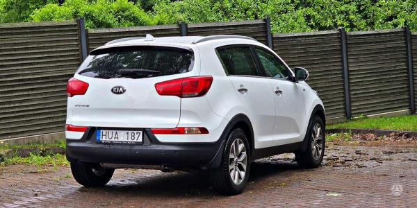 Balts Kia Sportage 2015 Viļņa, ar dzinēja tilpumu 2.00 L un nobraukumu 120 tūkst. km par 11900 €, foto 9 vietnē AUTOMOTO.COM.LV