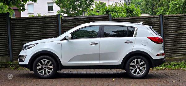 Balts Kia Sportage 2015 Viļņa, ar dzinēja tilpumu 2.00 L un nobraukumu 120 tūkst. km par 11900 €, foto 10 vietnē AUTOMOTO.COM.LV