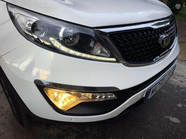 Белый Киа Sportage 2015 в Шяуляй, объемом двигателя 2.00 л и пробегом 177 тыс. км за 10500 €, фото 3 на AUTOMOTO.COM.LV