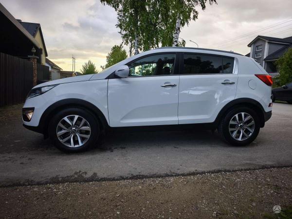 Белый Киа Sportage 2015 в Шяуляй, объемом двигателя 2.00 л и пробегом 177 тыс. км за 10500 €, фото 6 на AUTOMOTO.COM.LV
