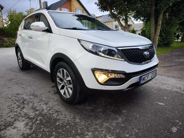 Белый Киа Sportage 2015 в Шяуляй, объемом двигателя 2.00 л и пробегом 177 тыс. км за 10500 €, фото 7 на AUTOMOTO.COM.LV