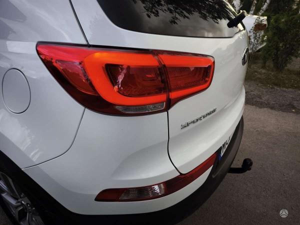 Белый Киа Sportage 2015 в Шяуляй, объемом двигателя 2.00 л и пробегом 177 тыс. км за 10500 €, фото 9 на AUTOMOTO.COM.LV