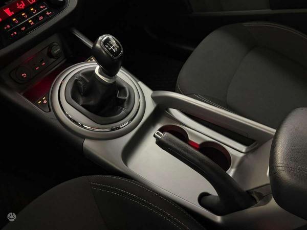 Balts Kia Sportage 2015 Marijampole, ar dzinēja tilpumu 2.00 L un nobraukumu 179 tūkst. km par 8450 €, foto 4 vietnē AUTOMOTO.COM.LV