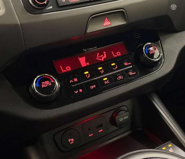 Balts Kia Sportage 2015 Marijampole, ar dzinēja tilpumu 2.00 L un nobraukumu 179 tūkst. km par 8450 €, foto 9 vietnē AUTOMOTO.COM.LV