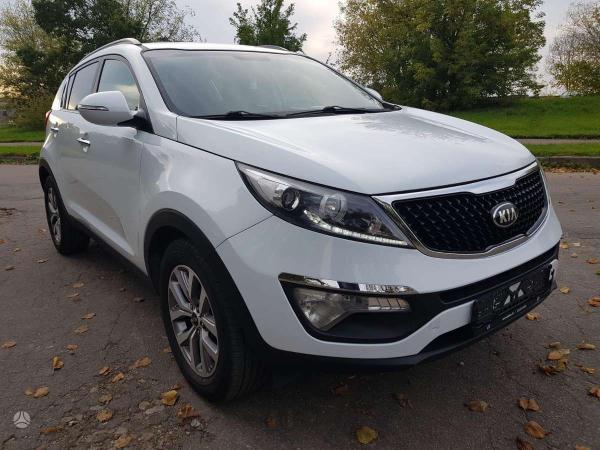 Balts Kia Sportage 2015 Šauļi, ar dzinēja tilpumu 1.69 L un nobraukumu 300 tūkst. km par 6500 €, foto 1 vietnē AUTOMOTO.COM.LV