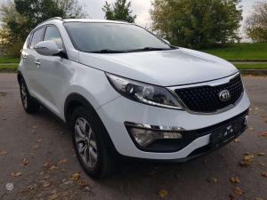 Белый Киа Sportage 2015 в Шяуляй, объемом двигателя 1.69 л и пробегом 300 тыс. км за 6500 €, фото  на AUTOMOTO.COM.LV
