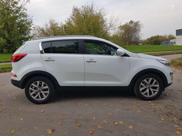 Balts Kia Sportage 2015 Šauļi, ar dzinēja tilpumu 1.69 L un nobraukumu 300 tūkst. km par 6500 €, foto 6 vietnē AUTOMOTO.COM.LV