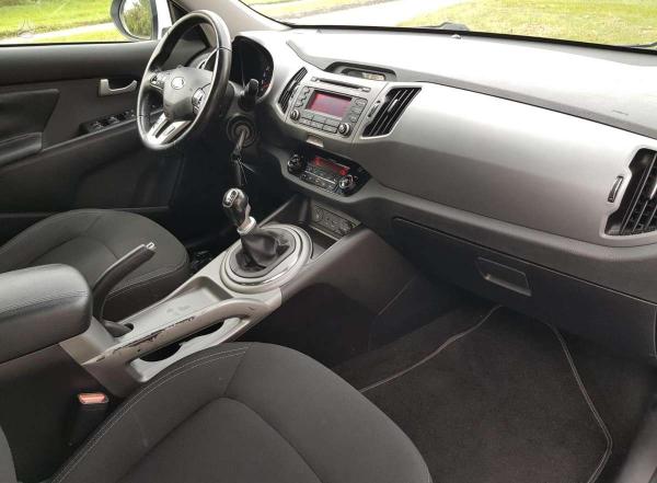 Balts Kia Sportage 2015 Šauļi, ar dzinēja tilpumu 1.69 L un nobraukumu 300 tūkst. km par 6500 €, foto 10 vietnē AUTOMOTO.COM.LV