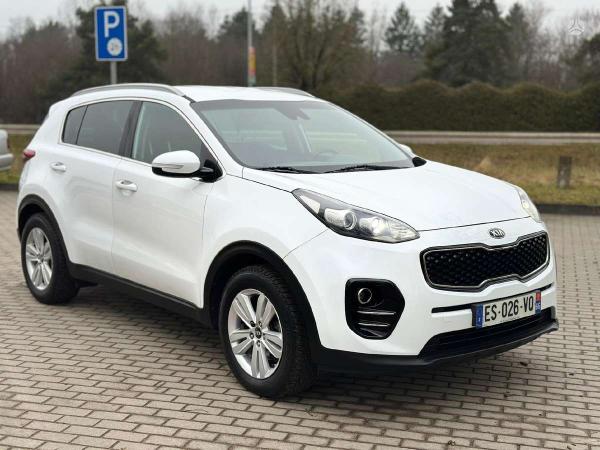 White Kia Sportage 2016 in Utena, with an engine capacity of 1.69 L and mileage of 182 thousand km for 9900 €, photo 2 on AUTOMOTO.COM.LV